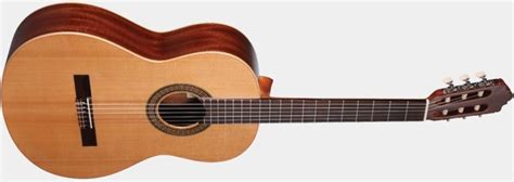 Meilleures guitares Classiques pour débutant Notre Top 12 qualité et