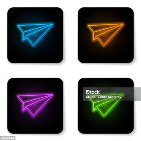 흰색 배경에 고립 된 네온 종이 비행기 아이콘 빛나는 종이 비행기 아이콘입니다 항공기 표지판 검은색 사각형 단추입니다 벡터 일러스트 0명에 대한 스톡 벡터 아트 및 기타