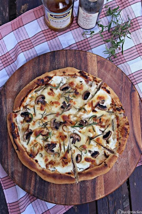 Backtrinchen Mushroom Pizza Bianco With Porcino Oil And Fresh Herbs