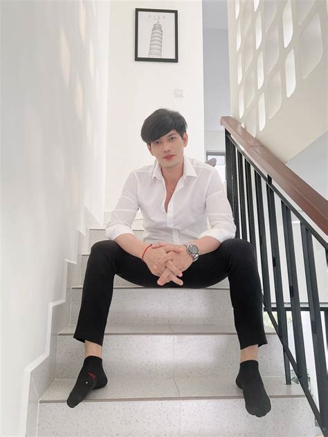 ប៊ុត សារ៉ាវុធ ធ្វើឲ្យគ្រប់គ្នាសង្ស័យរឿងមួយ ក្រោយកំពុងផ្ទុះការគាំទ្រក្នុងបទ”ប្តីខ្ញុំហៅគេប្តី