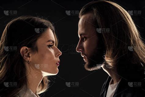 恋爱中的夫妻，恋爱中的男女关系