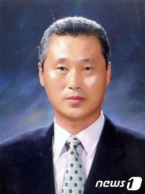 도서관 직원 출근길 쓰러진 주민 심폐소생술로 구해 뉴스1
