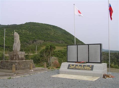 日本海海戦記念碑 殿崎公園 観光自然歴史本物が息づく島 対馬観光物産協会