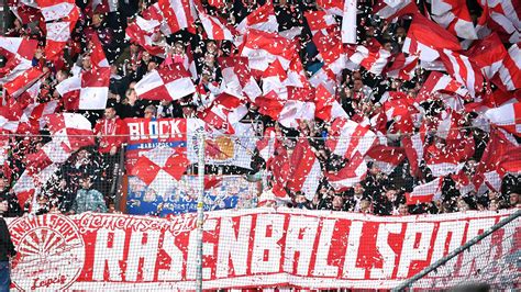 Rb Leipzig Fans Dürfen Im Mannschaftsbus Nach Achtelfinale Bei Real