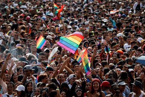 La Fría Discriminación Que Enfrentan Las Personas Lgbtiq En Los Andes