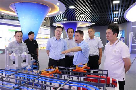 潍坊市人大常委会党组副书记副主任田民利一行到博阳机械考察调研