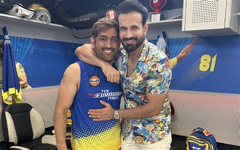 Mahi Bhai Ke Saath Achhe Lag Rahe Ho Pathan Sahab Fans React As