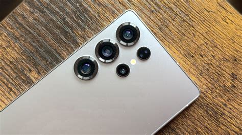 Samsung Galaxy S25 Ultra Owners Reporting Mysterious Camera Shaking