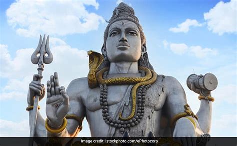 Sawan Somwar Shiv Puja Lord Shiva Mantra Shiv Aarti Sawan Katha
