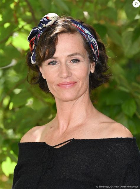 Cecile De France Tv Actrice De France Xqvue