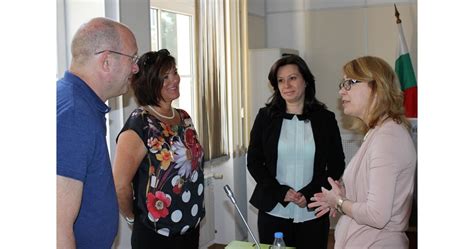 България е постигнала напредък по проекта за детско правосъдие Снимки