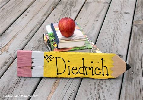 Diy Teacher Pencil Sign