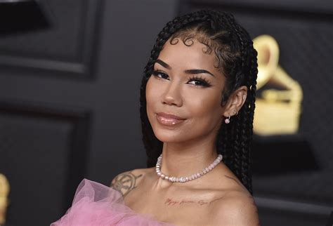 18 Facts About Jhene Aiko From Early Life To Chart Topping Success
