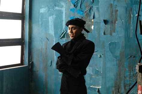 Chi U S U C A Mono Sau M T N M Debut S I G N Choice