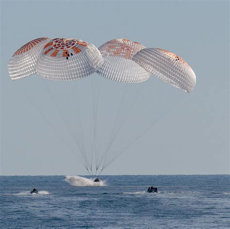 WinsZone | NASA Astronauts Return in SpaceX Capsule, Splashing Down on Earth After 9 Months
