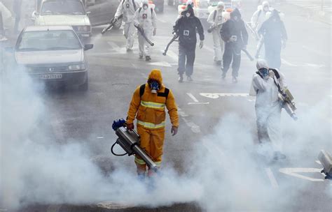 La Disinfestazione Delle Strade A Teheran Contro Il Covid Primopiano Ansa It