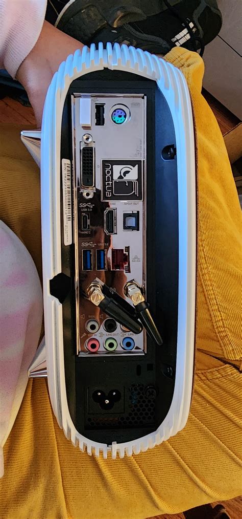 Built My Mom A Itx Pc For Mothers Day R Pcmasterrace