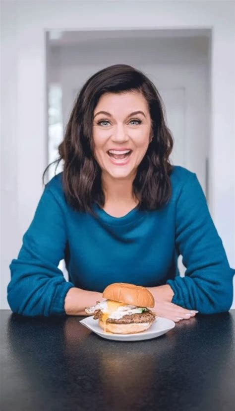 90s Star Tiffani Thiessen 50 Is A Smoke Show In Tight Blue Top At