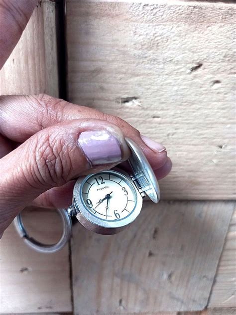 Fossil Watch Key Chain Antik Jam And Perhiasan Di Carousell