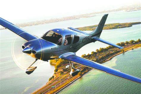 Duluth Based Cirrus Aircraft Grounds Own Planes To Address Safety