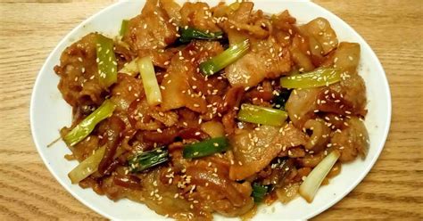 芝麻香炒五花肉 食譜與作法 By 小南南助手 Cookpad