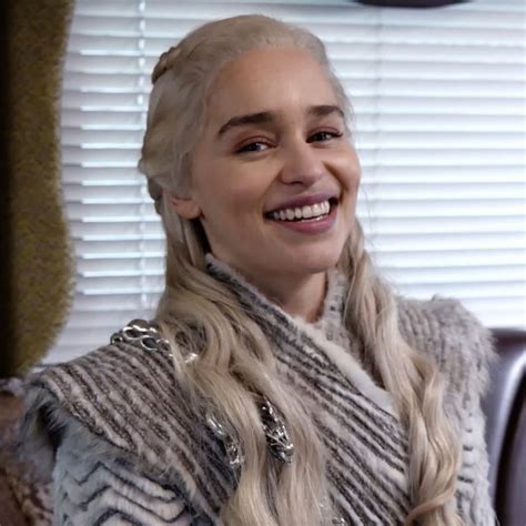 She Is Fine Scrolller