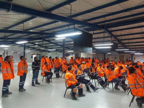 Las Bambas Trabajadores Acatan Paro Indefinido Contra Minera Minera