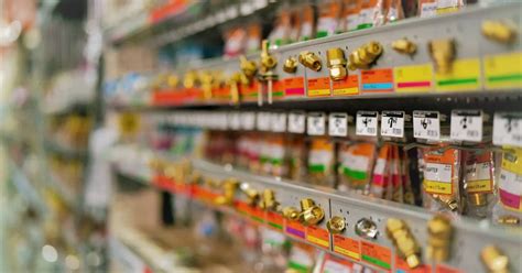 4 Must Have Features Of A Hardware Store Pos System