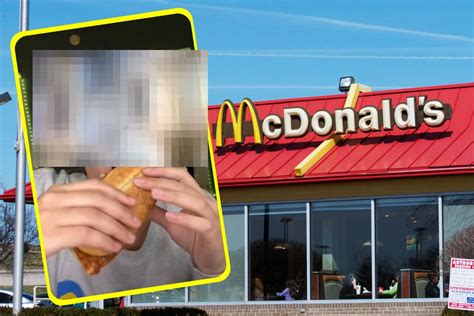 Rockford Illinois Woman Tries Mcdonalds Mcrib