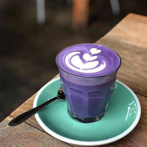 Vegan Cafe Introduces Blue Smurf Latte Containing Live Blue Algae Artofit
