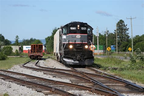 Railpictures Ca Craig Allen Photo On A Sunny June Morning The BCRY Crew Has Coupled The