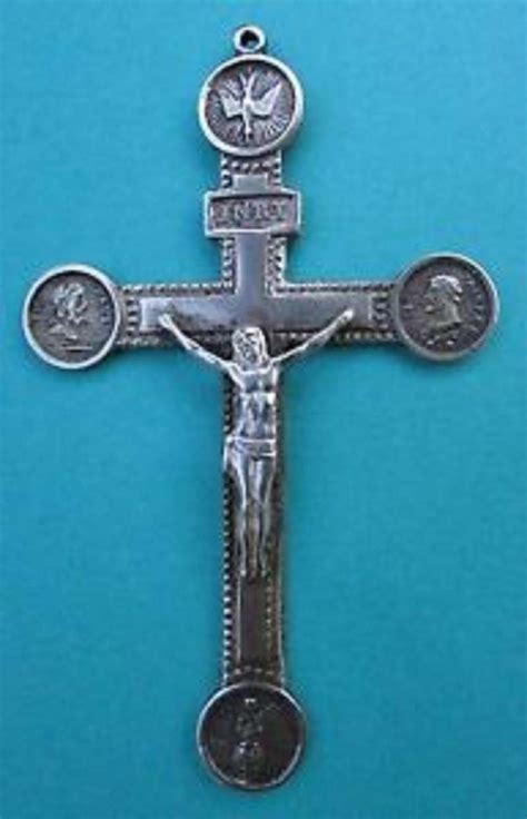 Pectoral Crosses On Papal Artifacts Papal Artifacts