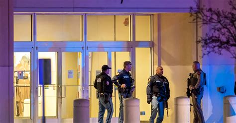 Texas Tiroteo En Centro Comercial Empezó Como Pelea Infobae