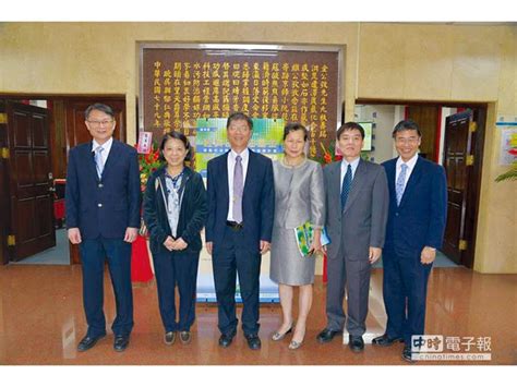 石油開發 產學合作成效卓越 金融．稅務 工商時報