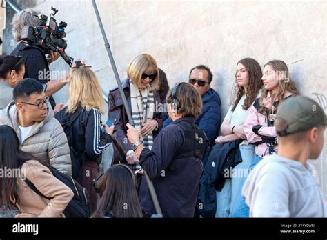 Vogue Magazines Editor In Chief Anna Wintour Arrives For The Burberry