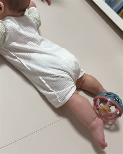 이소윤🌼 태명 짱짱이 🧡노랑 공쥬💛 인생69일차 육아일상 육아기록 육아소통 Instagram