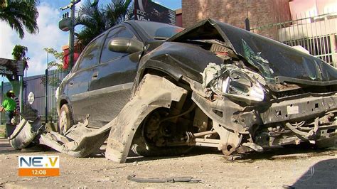 Batida Entre Dois Carros Deixa Um Morto E Feridos Na BR 101 NE1 G1