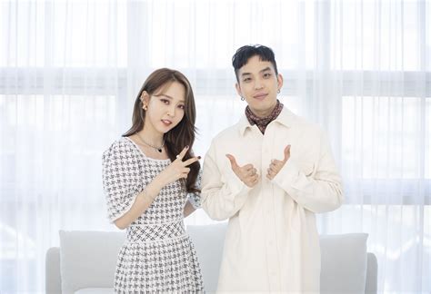 Bumkey Feat Moonbyul The Lady Teaser Image Rmamamoo