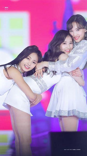 Pretty Twice Sana Thighs Body Kpop Zipgvrl Kpop Girls Twice