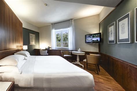 Lucca Accommodation Hotel Rooms Albergo Celide