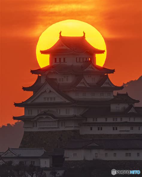 姫路城と夕日 By Vodka （id：12129692） 写真共有サイトphotohito
