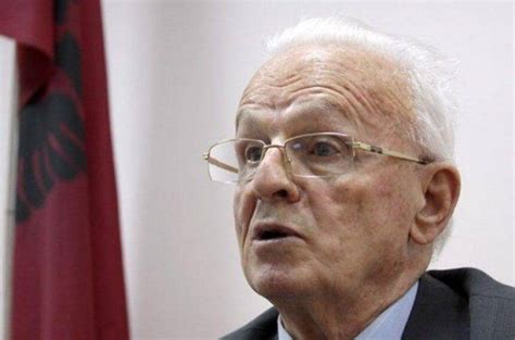 Lidhja E Shkrimtarëve Themelon çmimin Adem Demaçi