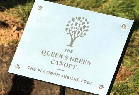 The Queen S Green Canopy QGC Memorial Tree Planting For Her Majesty