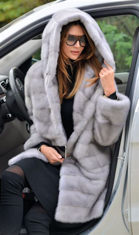 New 2017 Sapphire Royal Saga Mink Fur Coat Hood Class Of Sable Fox