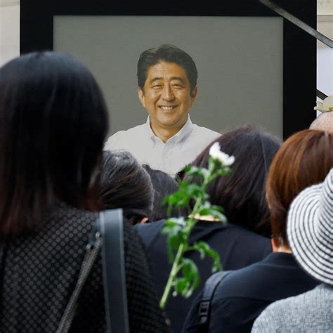 安倍元首相、国葬の次は「山口県民葬」6300万円で2500人参列報道に「いつまでやるの？」の声（smartflash） Yahoo