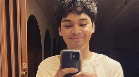 Profil Mikha Angelo Penyanyi Yang Resmi Melamar Gregoria Mariska Tunjung Setelah 5 Tahun Pacaran