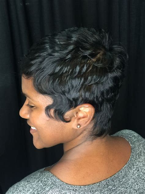 Pin By Niki Freeland On Hot Hair Short Sassy Hair Sassy Hair