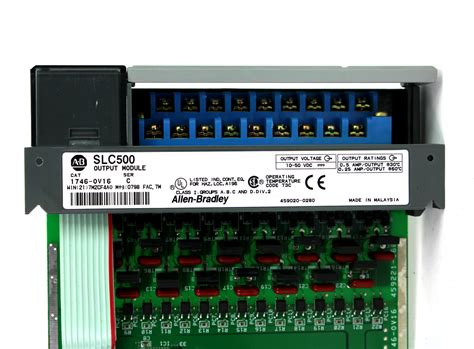 Allen Bradley 1746 Ov16 Ser C Output Module 10 50v Dc