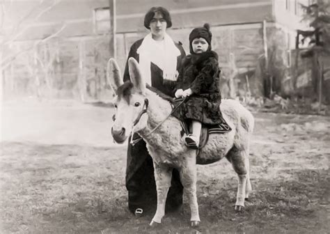 Evalyn Walsh Mclean Standing By Her Son Vinson C1912 In 2022 Mclean