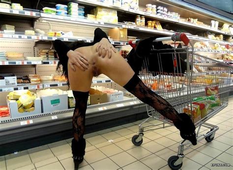 Public Ass Flashing 39 Pics
